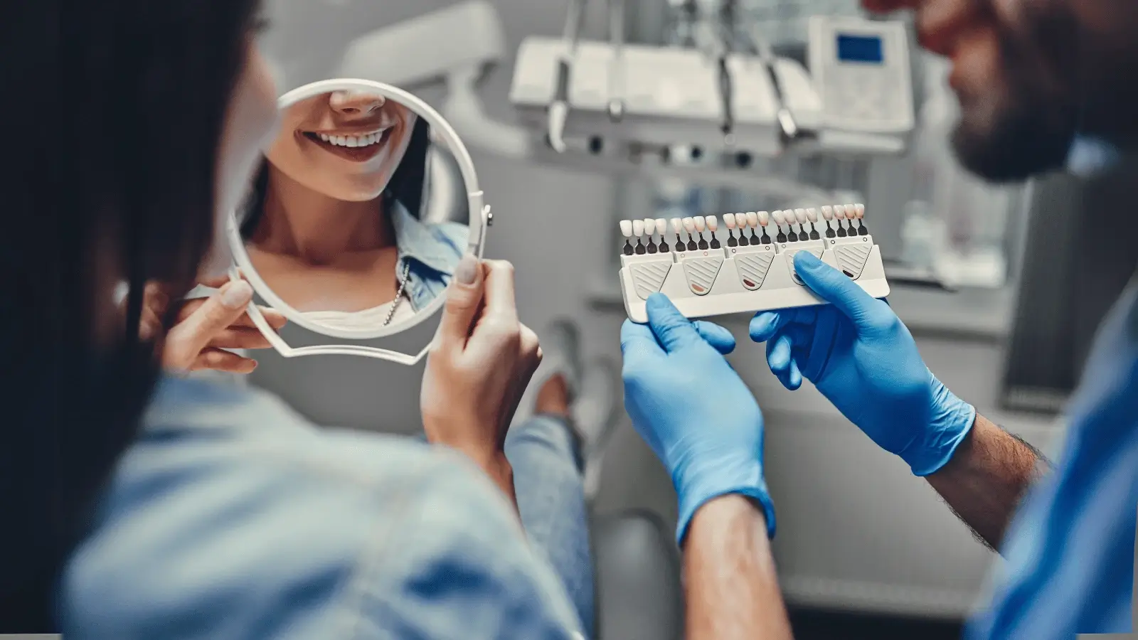 Complete Guide to Selecting the Right Shade for Veneers